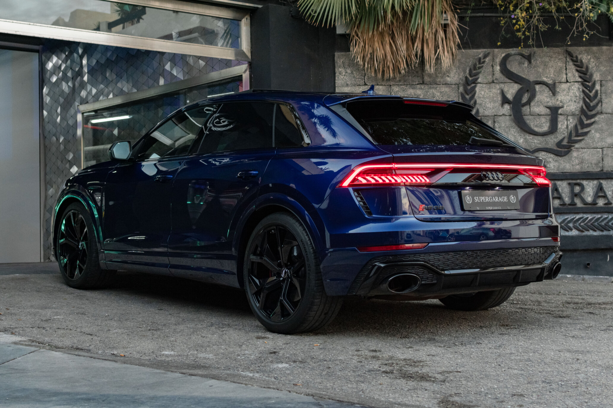 Audi RSQ8 – SuperGarage